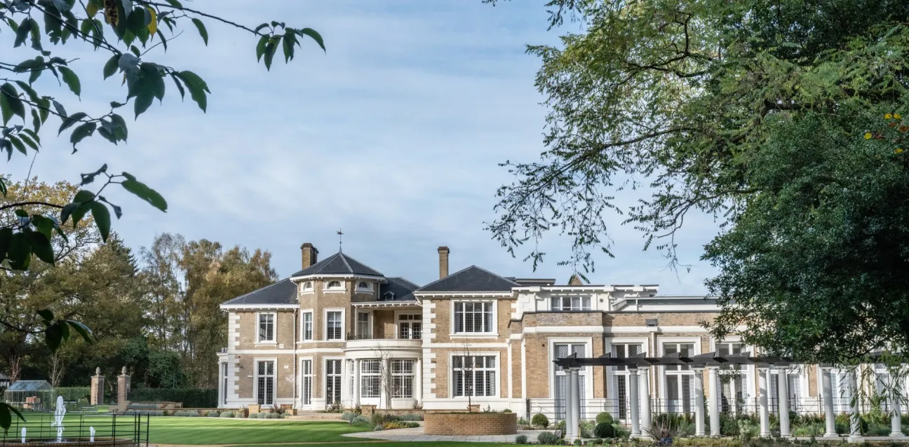 Care Home Esher, London - Loveday & Co
